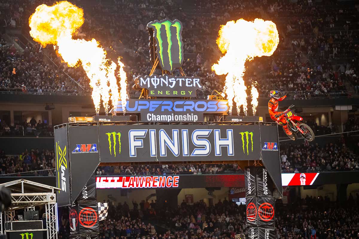 Jett Lawrence Wins Supercross Season Opener - DirtSportsWorld