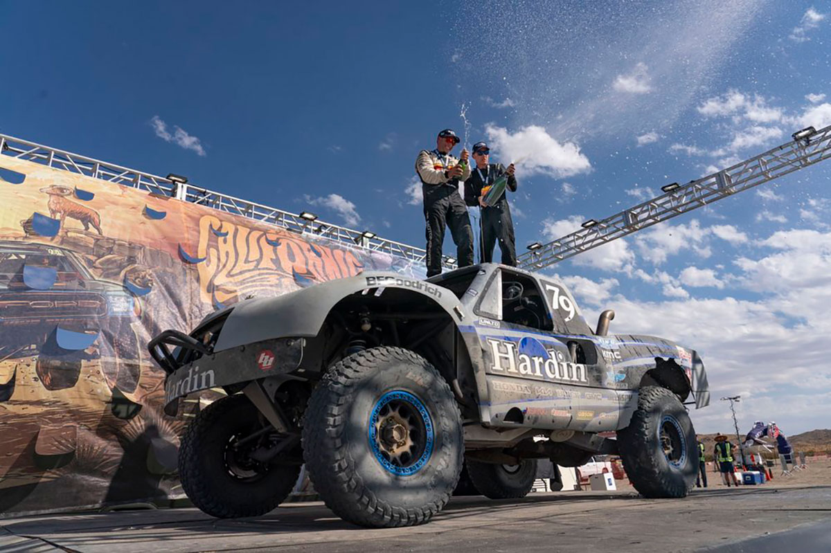 Eric Hardin Wins California 300 Unlimited Race - DirtSportsWorld